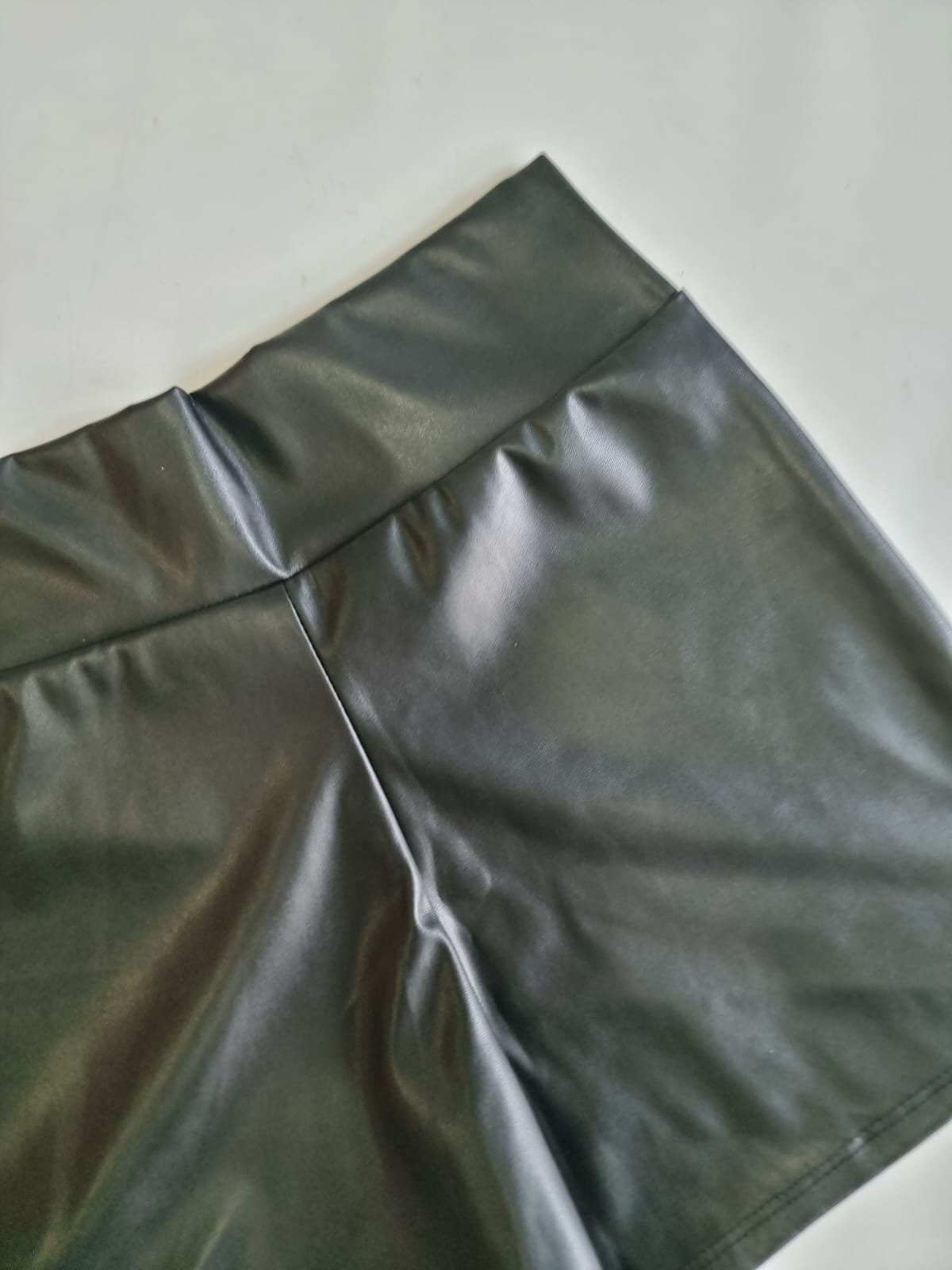 SHORT ENGOMADO CLASICO – KPINK